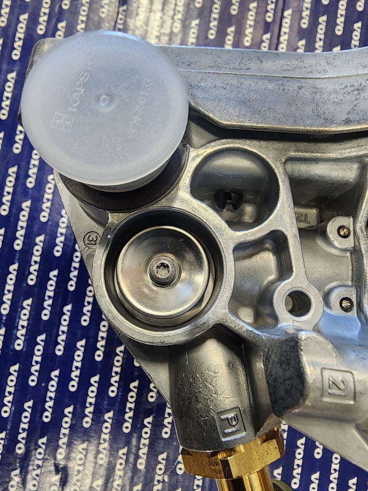 Genuine OEM Volvo D12 Engine Brake Air Valve Genuine 23992701 | eBay