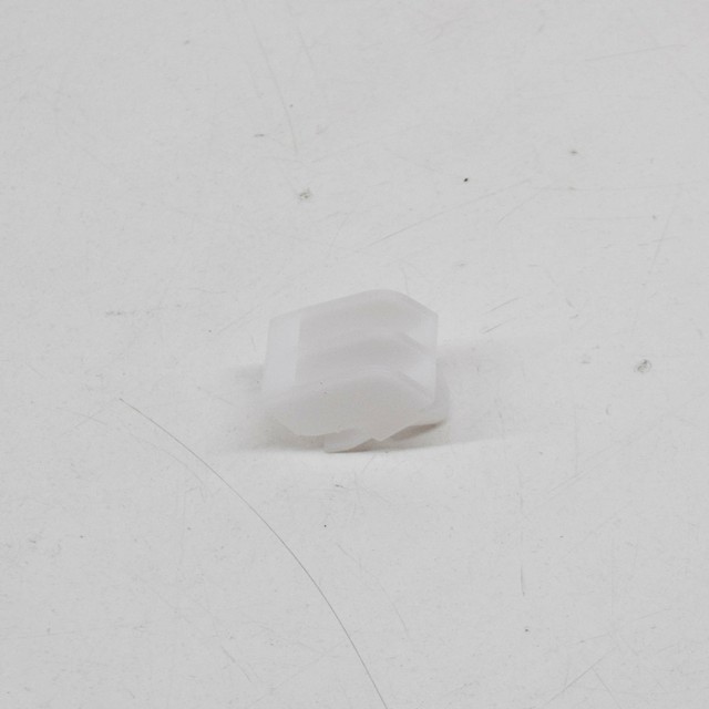 Mercedes-Benz C W204 Front Fender Mounting Clip A0009916371 Genuine for ...