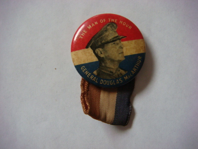 VINTAGE WW 2 GENERAL DOUGLAS MacARTHUR PINBACK/RIBBON | eBay