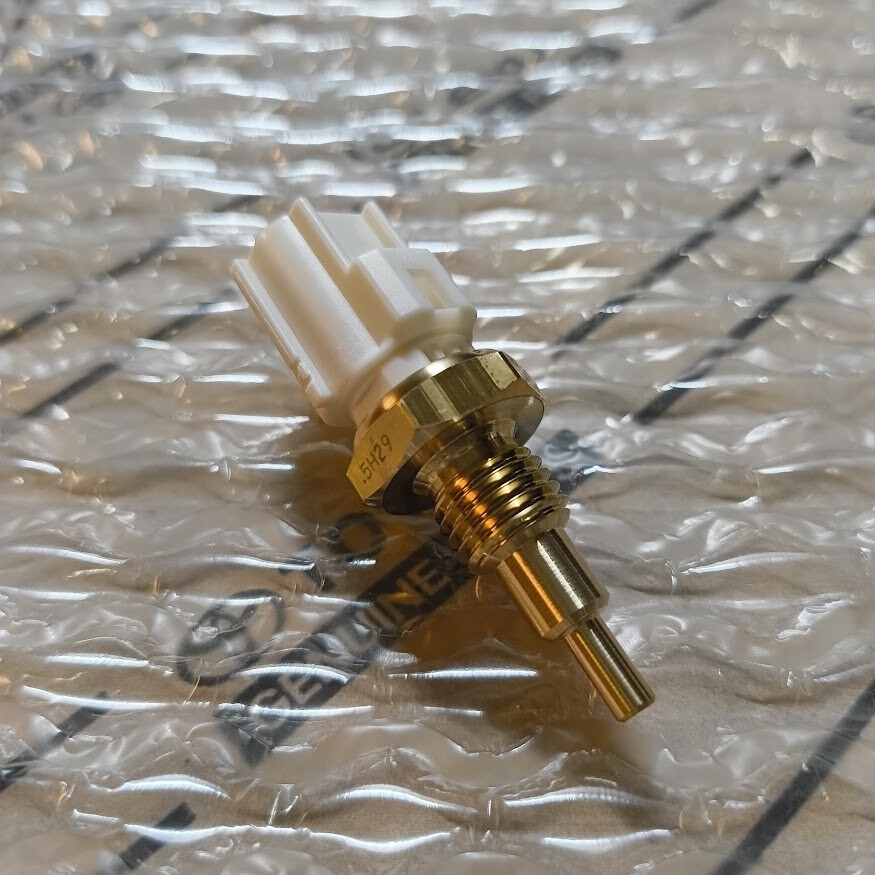 GENUINE TOYOTA LEXUS SCION WATER COOLANT TEMPERATURE SENSOR 89422-33030 ...