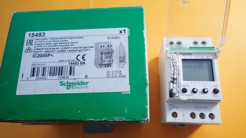 SCHNEIDER 15483 - Interrupteur Crepusculaire Programmable Ic2000P+ SANS ...