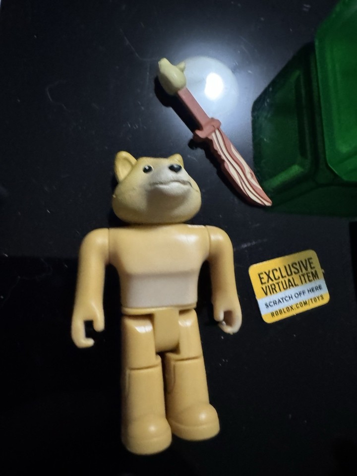Roblox Summoner Tycoon: Doge Celebrity Series 4 Figure W/ Virtual Doge ...