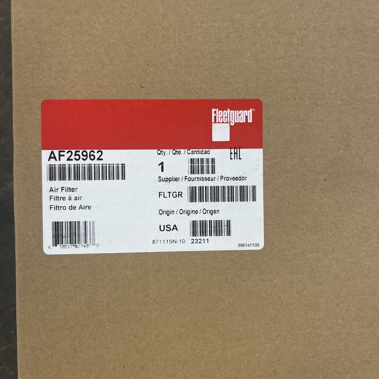 FLEETGUARD AF26124 - Air filter cross reference