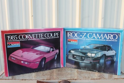 ~~VTG LOT OF 2 MONOGRAM MODEL CAR KITS 1/8 SCALE 1985 CORVETTE & IROC-Z ...