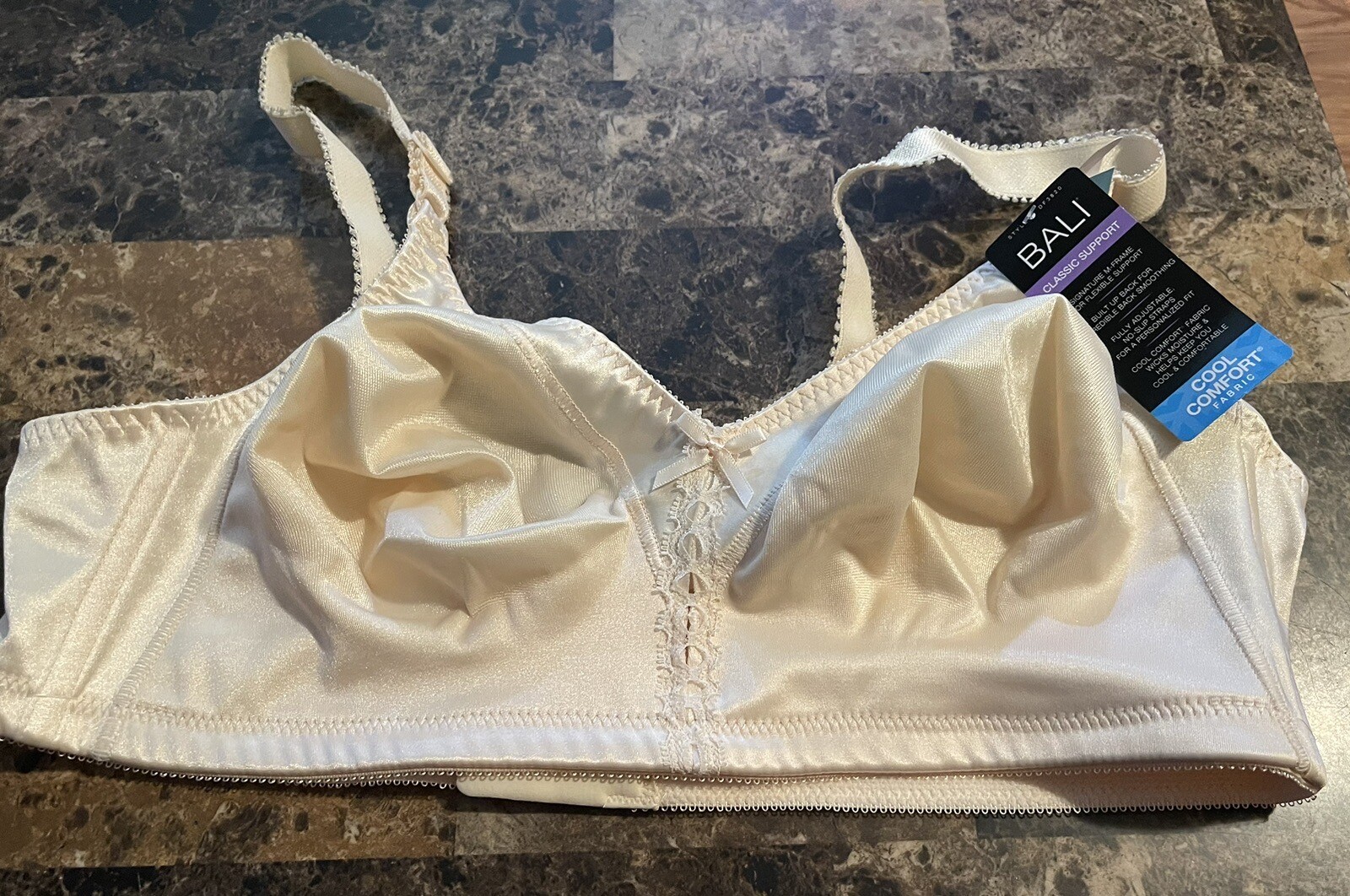 VINTAGE BALI CLASSIC SUPPORT COOL COMFORT BRA! 42 C.… - Gem