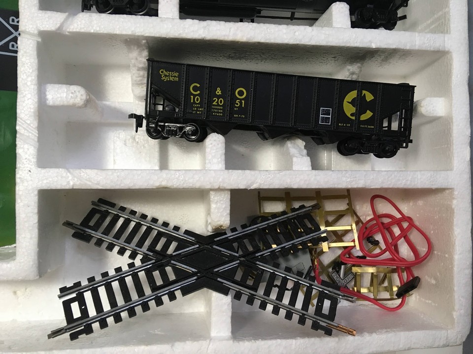 MEHANO HO RAILROAD TRAIN LOCOMOTIVE CARS CABOOSE MODEL THUNDERBOLT ...