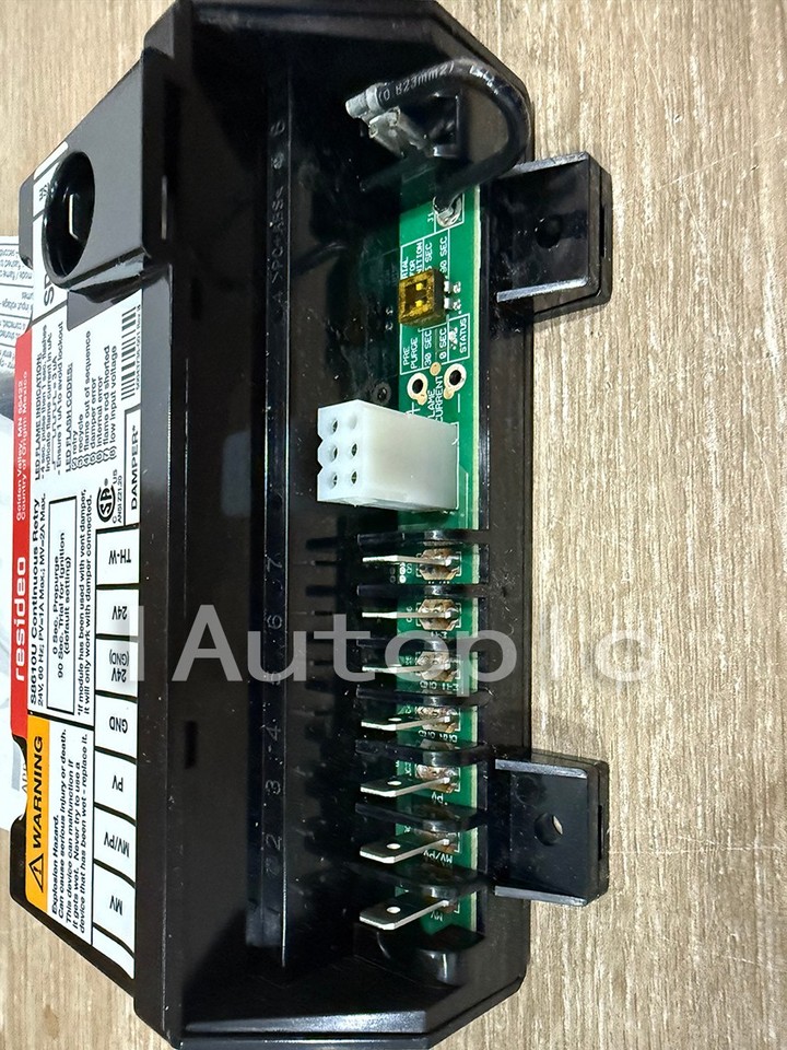 NEW Honeywell S8610U3009 Resideo Universal Intermittent Pilot Ignition ...