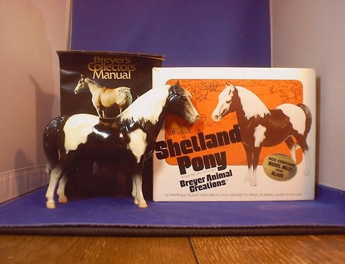 VINTAGE BREYER # 21 SHETLAND PONY BLACK PINTO HORSE IN 1973 BOX W/GOLD ...