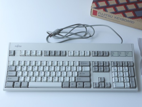 Fujitsu FKB 8720 Keyboard Windows 95 W/ Box Untested PS/2 Mini-DIN 1995 ...