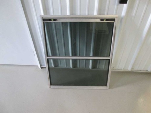 ONE REAR QUARTER GLASS FITS 07 INTERNATIONAL SCHOOL BUS 305252 | eBay