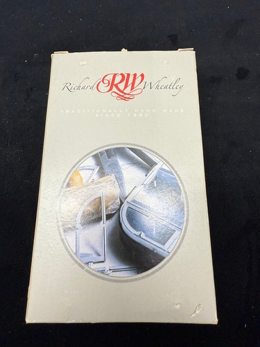 BRAND NEW Richard Wheatley fly box 1622 | eBay