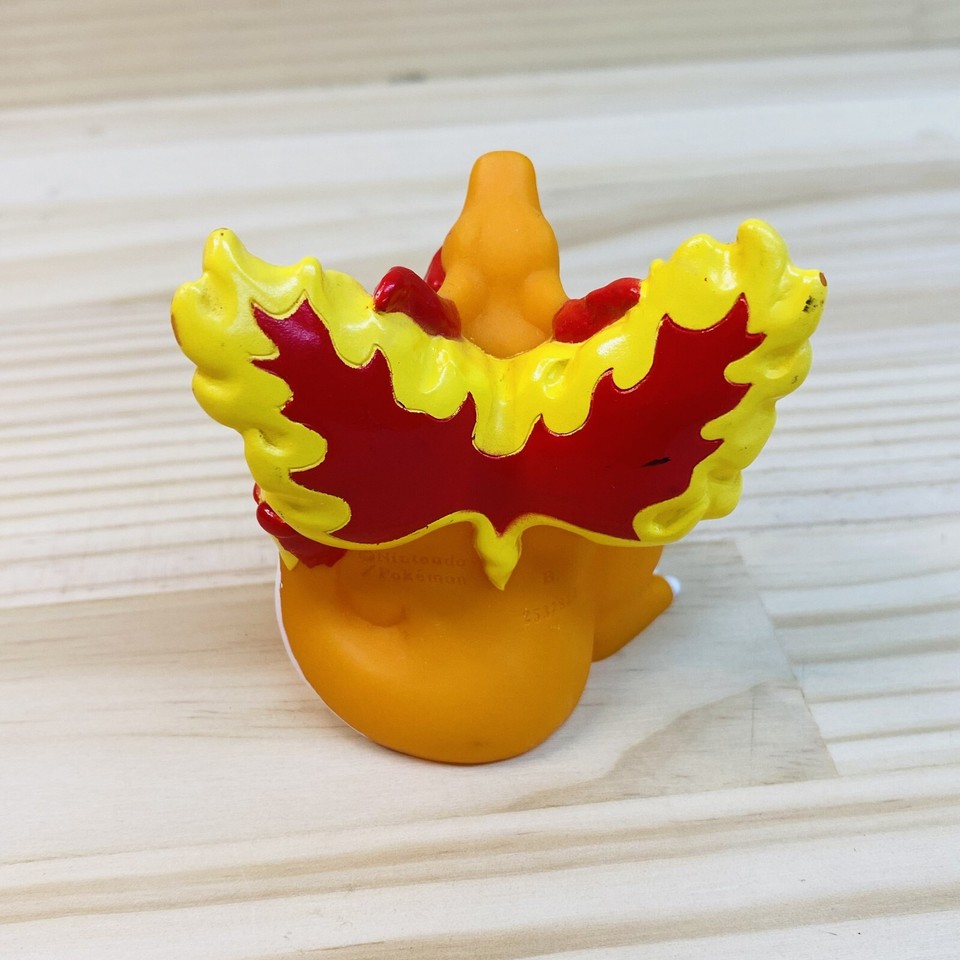 2020 Pokemon Gigantamax Charizard Finger Puppet Figure Bandai Nintendo ...