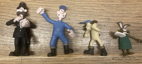 VTG Wallace & Gromit lot of 4 PVC figures Mackintosh, Wallace, Gromit ...