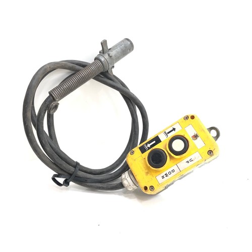 Monarch Mafelec 2-Button Hydraulic Remote Control Switch w/ 4-Pin ...