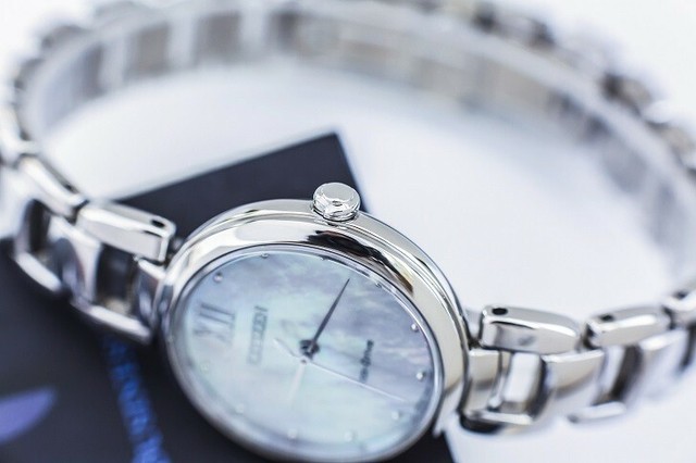 Citizen Ladies Analog Watch Business Silver Band Em0530-81d for sale ...