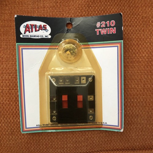 TWIN REVERSING SWITCHES HO N SCALE ATLAS 210 TRAIN TRACKS LAYOUT ...