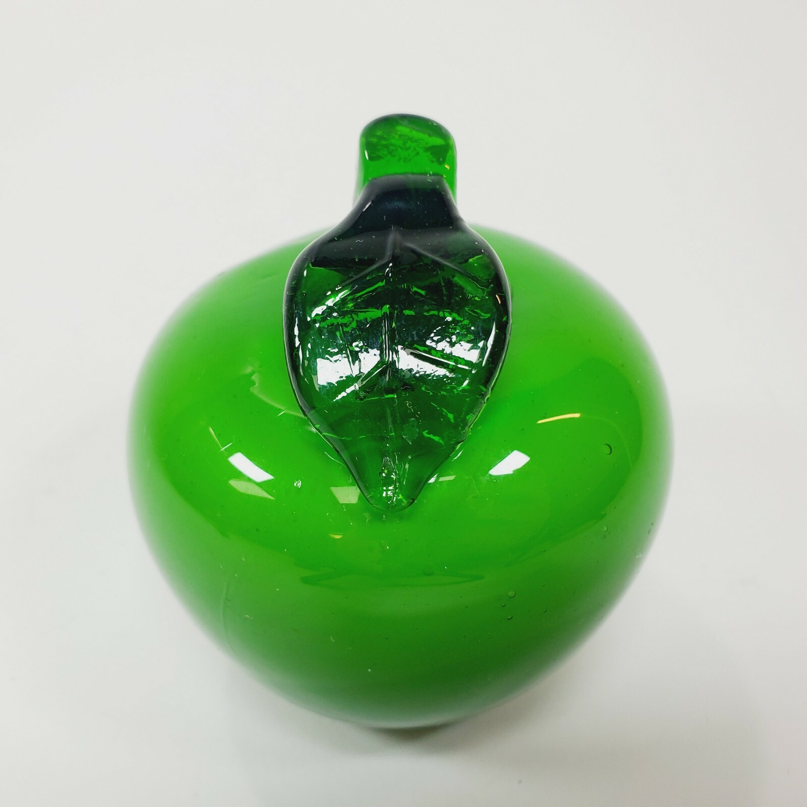 Hand Blown Art Glass Realistic GREEN APPLE Figurine Faux Glass Fruit 4 ...