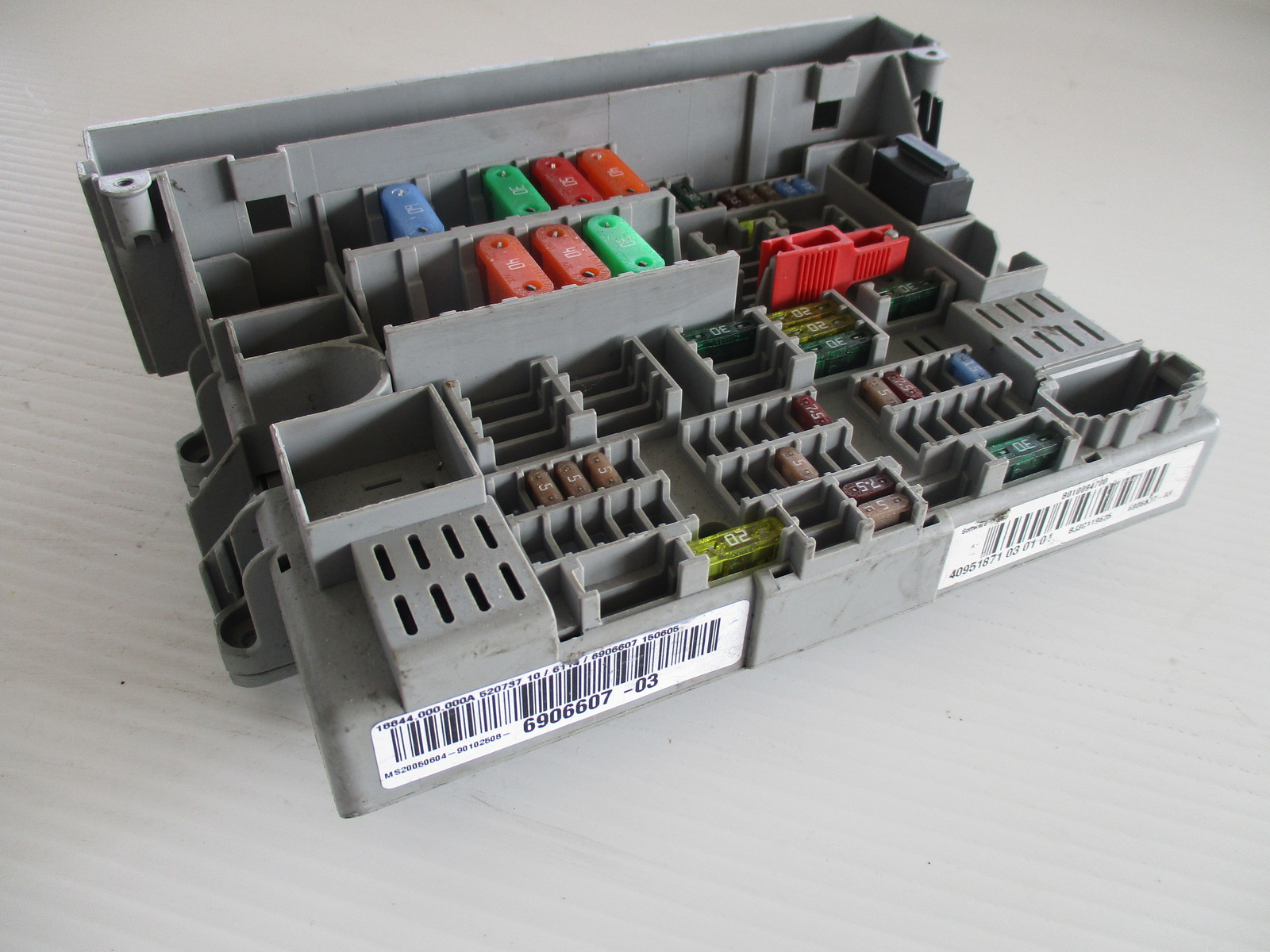 BMW E87 E90 E91 E92 E93 BATTERY POWER DISTRUBUTION BOX GENUINE PN ...