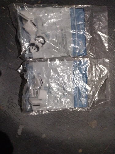 NEW OEM Genuine Ford Rocker Panel Molding Clip -W716503-S300 QTY.8 | eBay