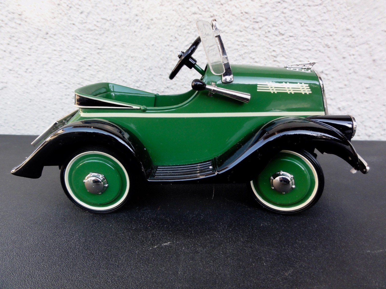 Hallmark Kiddie Car Classics - 1935 Murray Steelcraft Luxury Edition ...