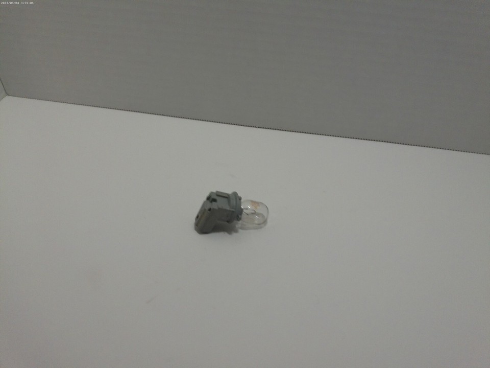 15 16 17 TOYOTA CAMRY TRUNK INNER TAIL LIGHT LAMP LENS BULB SOCKET ...