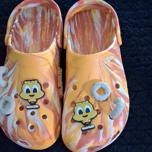 Crocs Honey Nut Cheerios Bee Orange Yellow Cartoon Patterned Women's ...