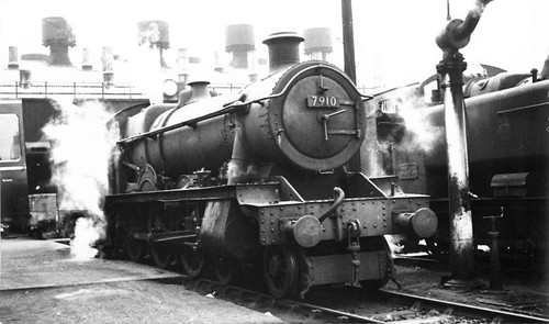 Photograph GWR 7910 Hown Hall Steam Locomotive Swindon Works 6x4 | eBay