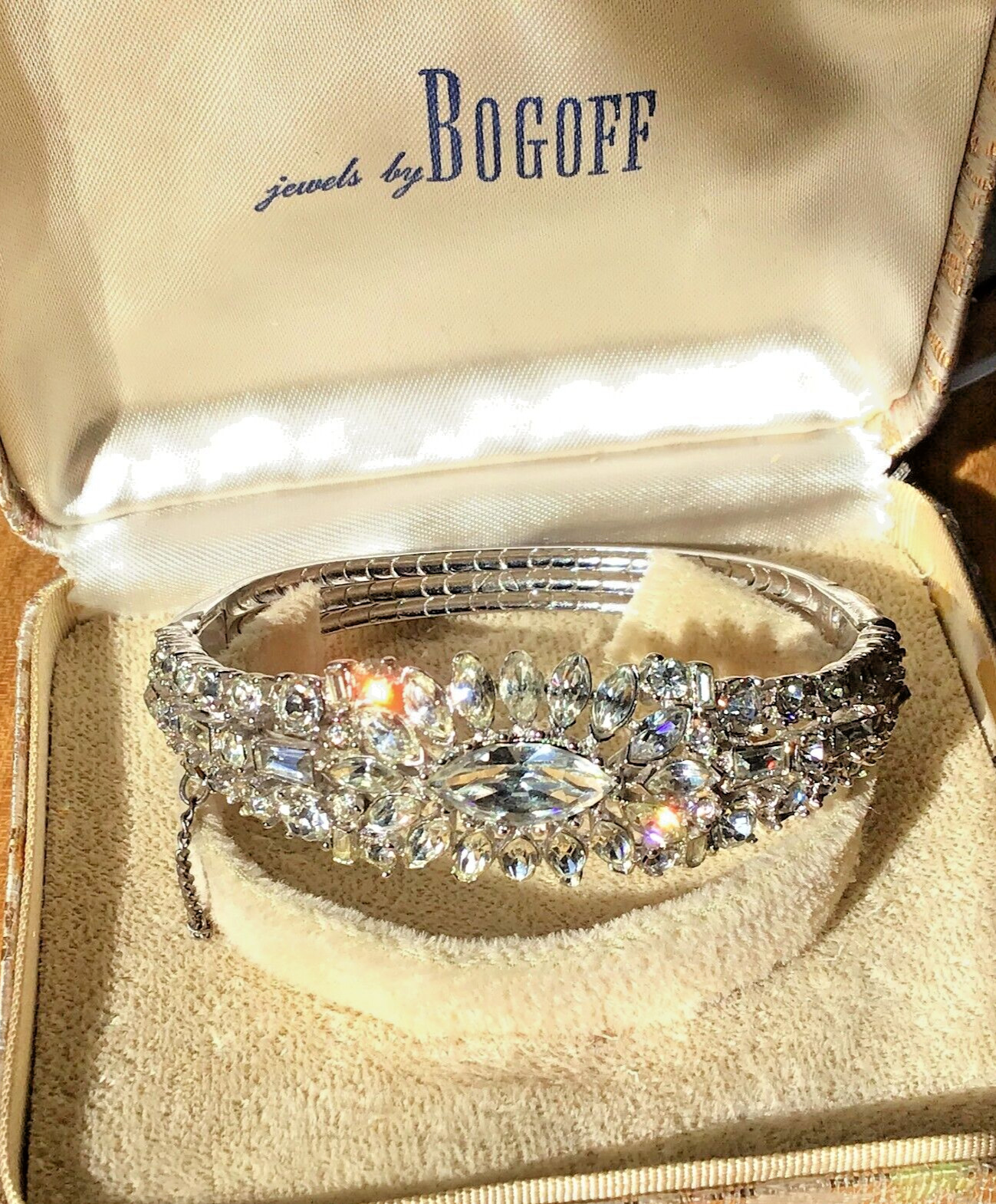 'Jewels by Bogoff' 1940's Bracelet & Display Case Rho… - Gem