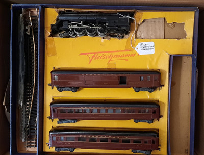 Fleischmann 4-6-2 German HO Scale PRR Passenger Cars Set: Used RUNS ...