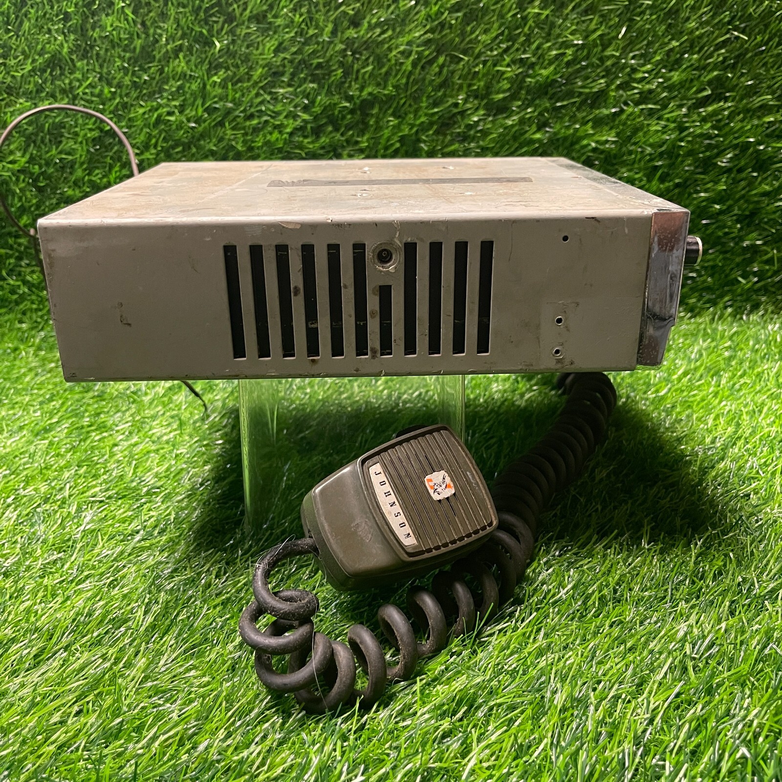 Vintage Johnson Messenger 323 All Transistor 2 Way Radio Transceiver ...