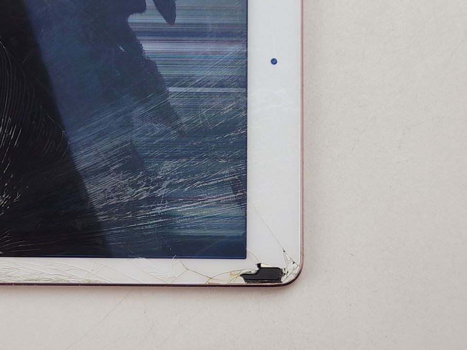 Apple iPad Pro 1st Gen. (A1673) 128GB - Pink (Wi-Fi) 9.7" - *DAMAGED ...