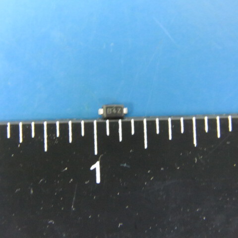 ONSEMI MBR0540T1 Qty of 500 per Lot Schottky Diodes & Rectifiers 0.5A ...