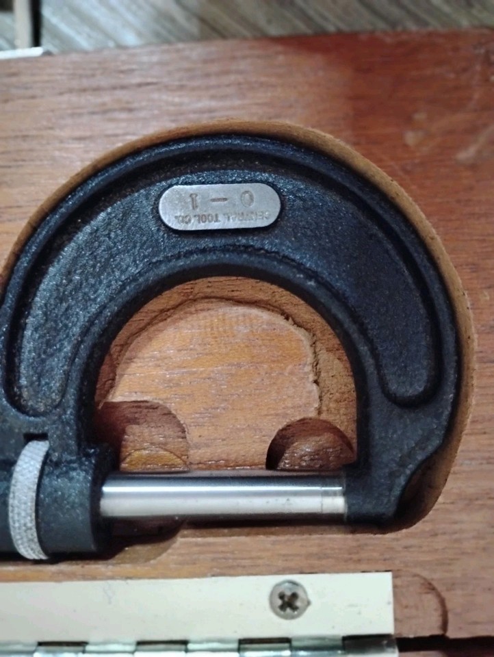 Brown and Sharpe Outside Micrometer 0-1" Range - Carbide - .0001" Grads ...