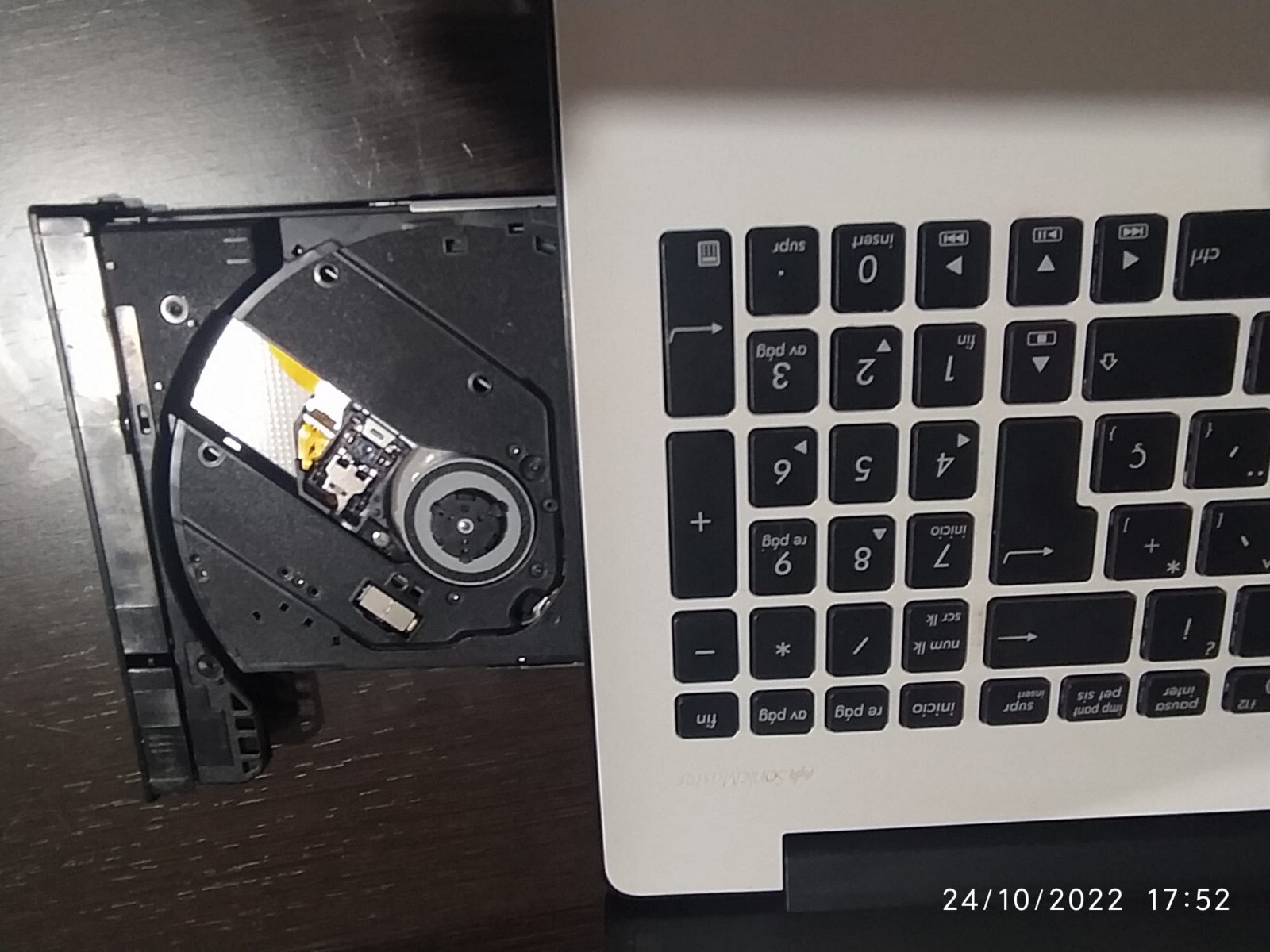 Portátil ASUS F553M - blanco - buen estado - buen precio | eBay