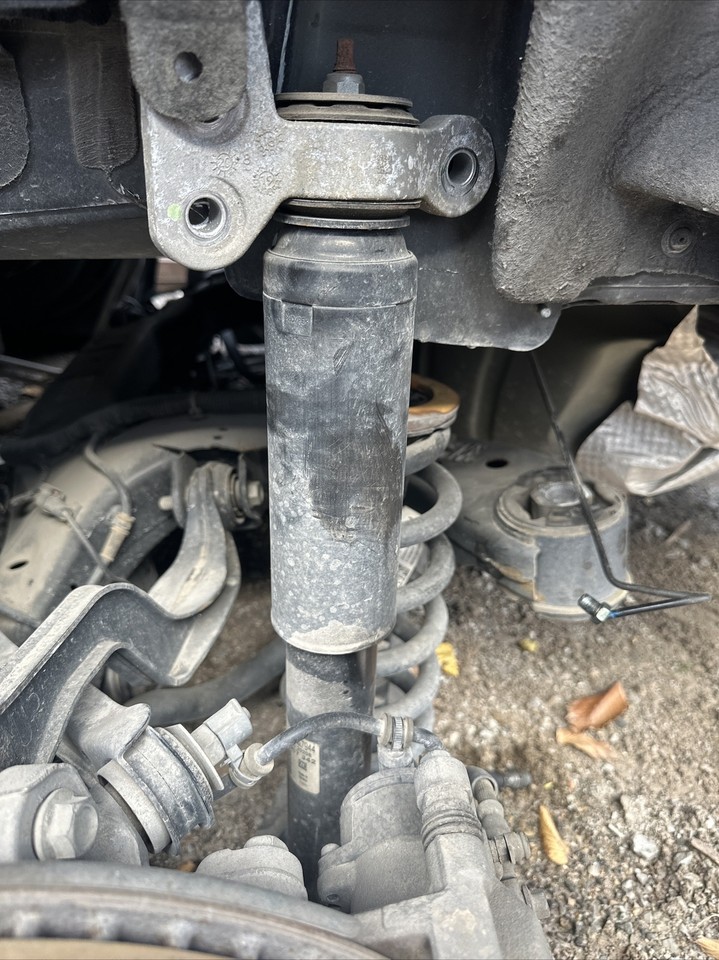 Rear Shocks DIY?? | Traverse Forum