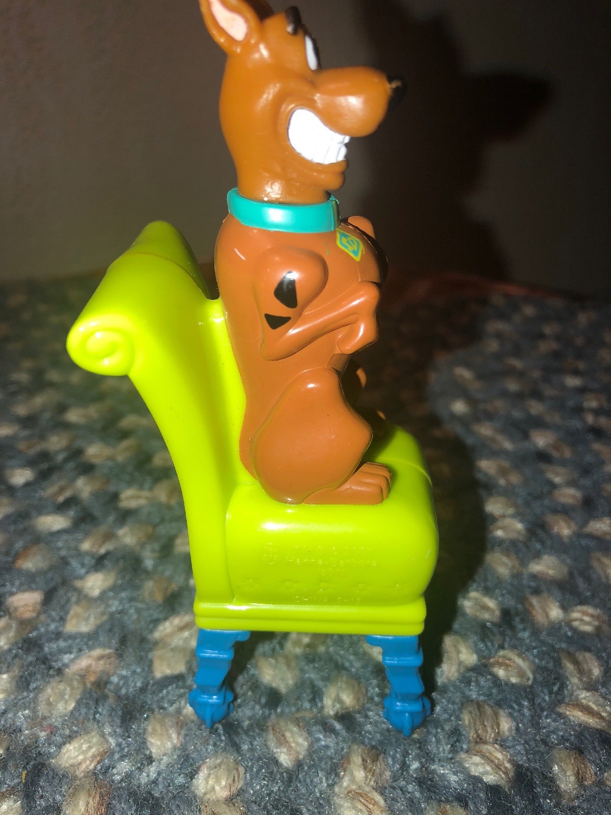 SCOOBY DOO in VIBRATING CHAIR Figure 5" Hanna Barbera Poseable Cake ...