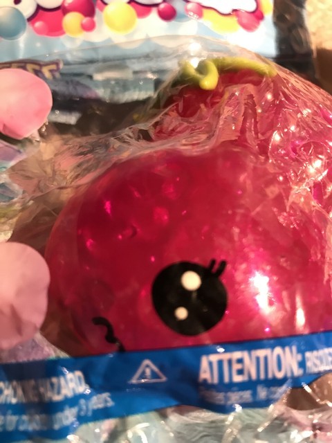 ORB 35585 Bubbleezz Super Squezze Figure Shelley Grape Enchanting ...