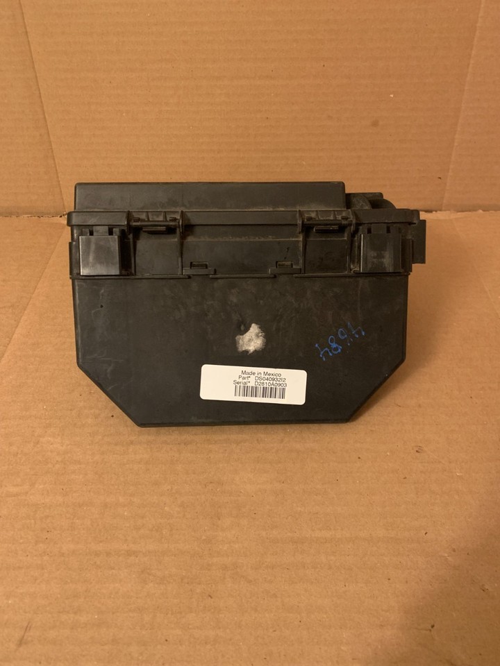 2011 DODGE RAM 1500 2500 TOTALLY INTEGRATED POWER MODULE TIPM FUSE BOX ...