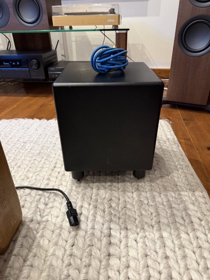 Rel Quake Sub as shown in image with power connection and sub cable ...