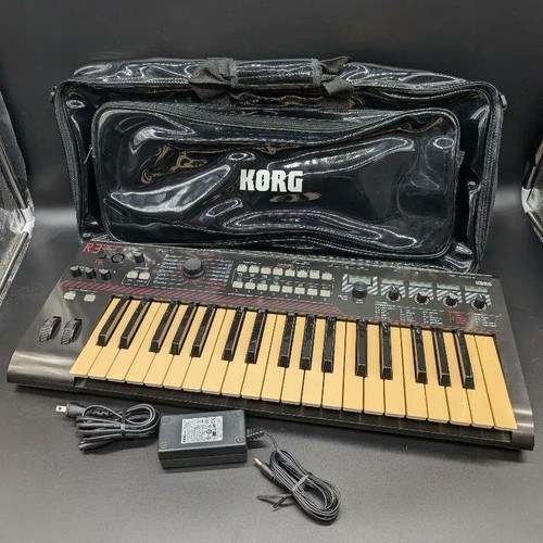 Korg R3 Keyboard Synthesizer Vacoder Black keyboard Music Instruments ...