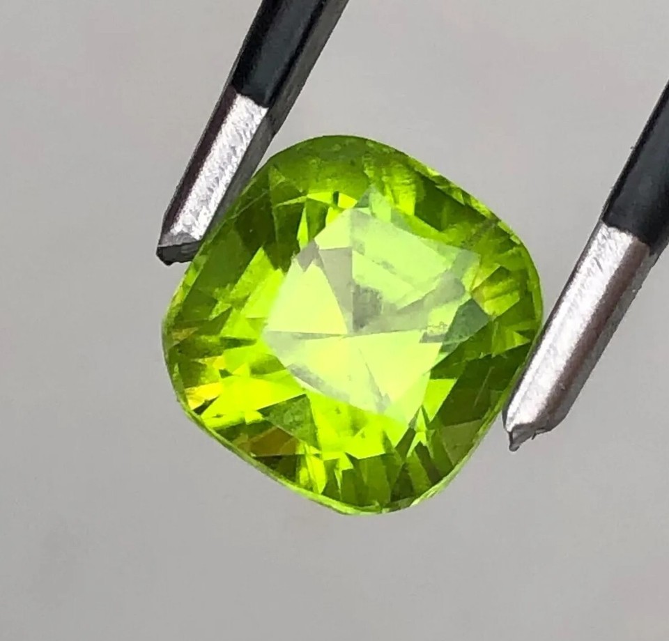3.90 Ct Eye Clean Natural Faceted Cut Exquisite Peridot Loose Gemstone ...