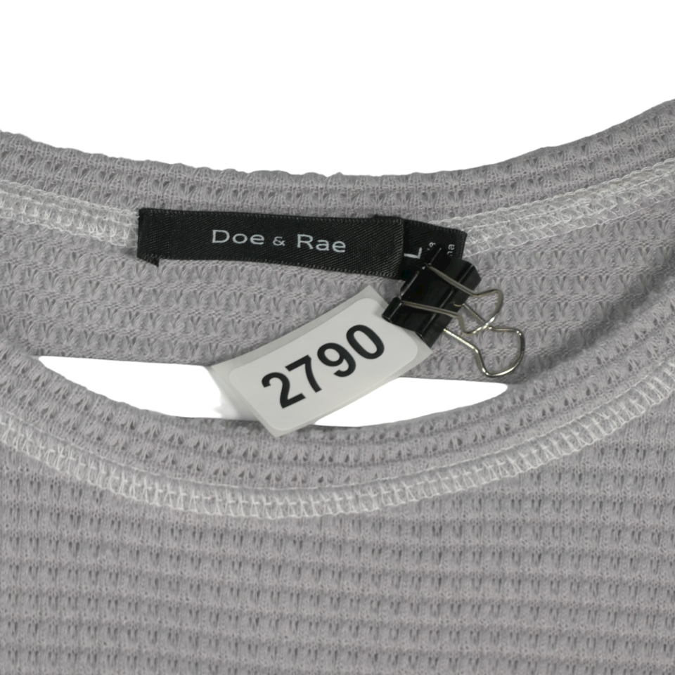 Doe and Rae Gray Pink Knit Sweater Womens Size L Ruffles Colorblock ...