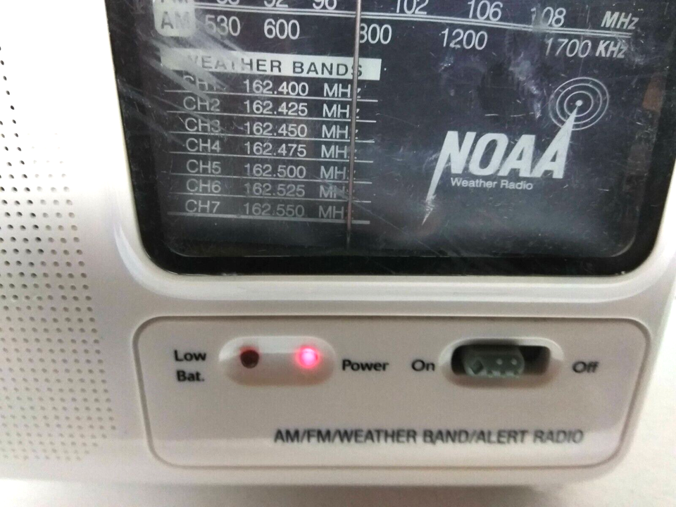 First Alert 7 NOAA Channels Emergency 24 HR Weather AM FM Radio WX-17 ...