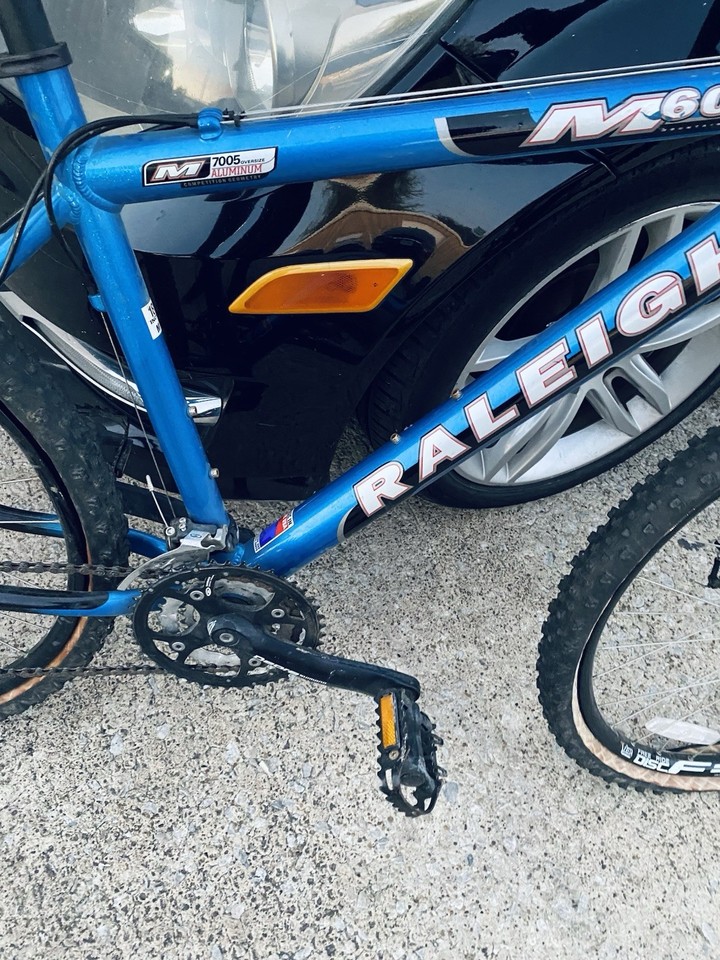 RALEIGH M600 Comp MOUNTAIN BIKE Disc Brakes 27 SPEED ALUMINUM 18 ...