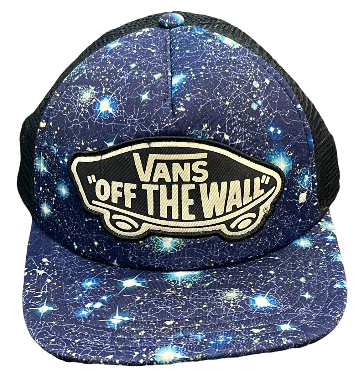Girls With Snapbacks And Vans