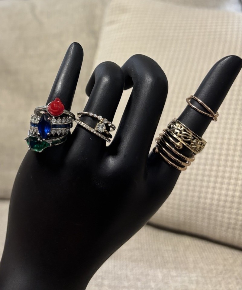 9 Rings Fashion Ring Mix Lot Various Sizes And Styles Gold Tone And ...