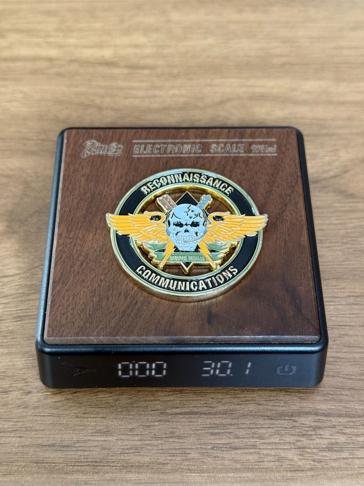 Military Challenge Coins: Recon Comm & 1st Recon Bn 1st Mar Div Medals ...