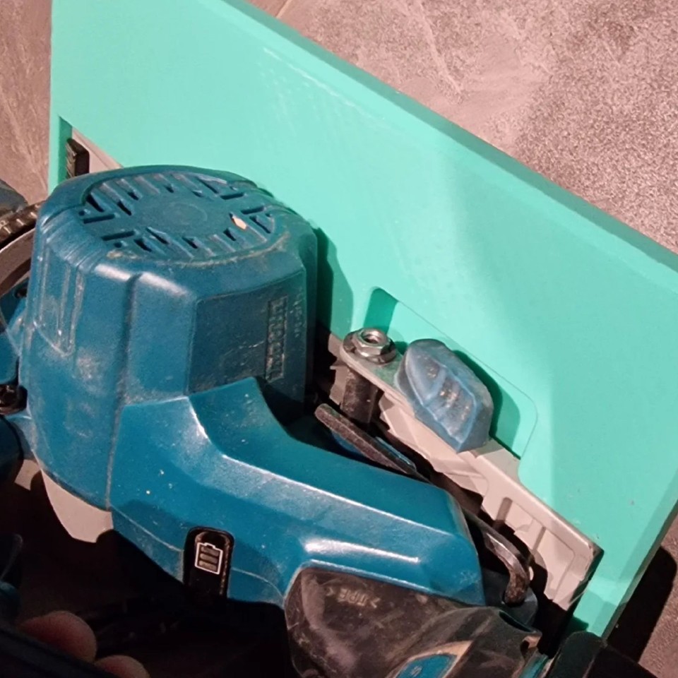 Makita 196953-0 Guide Rail Adapter – Fits DHS680 – Track Saw Conversion ...