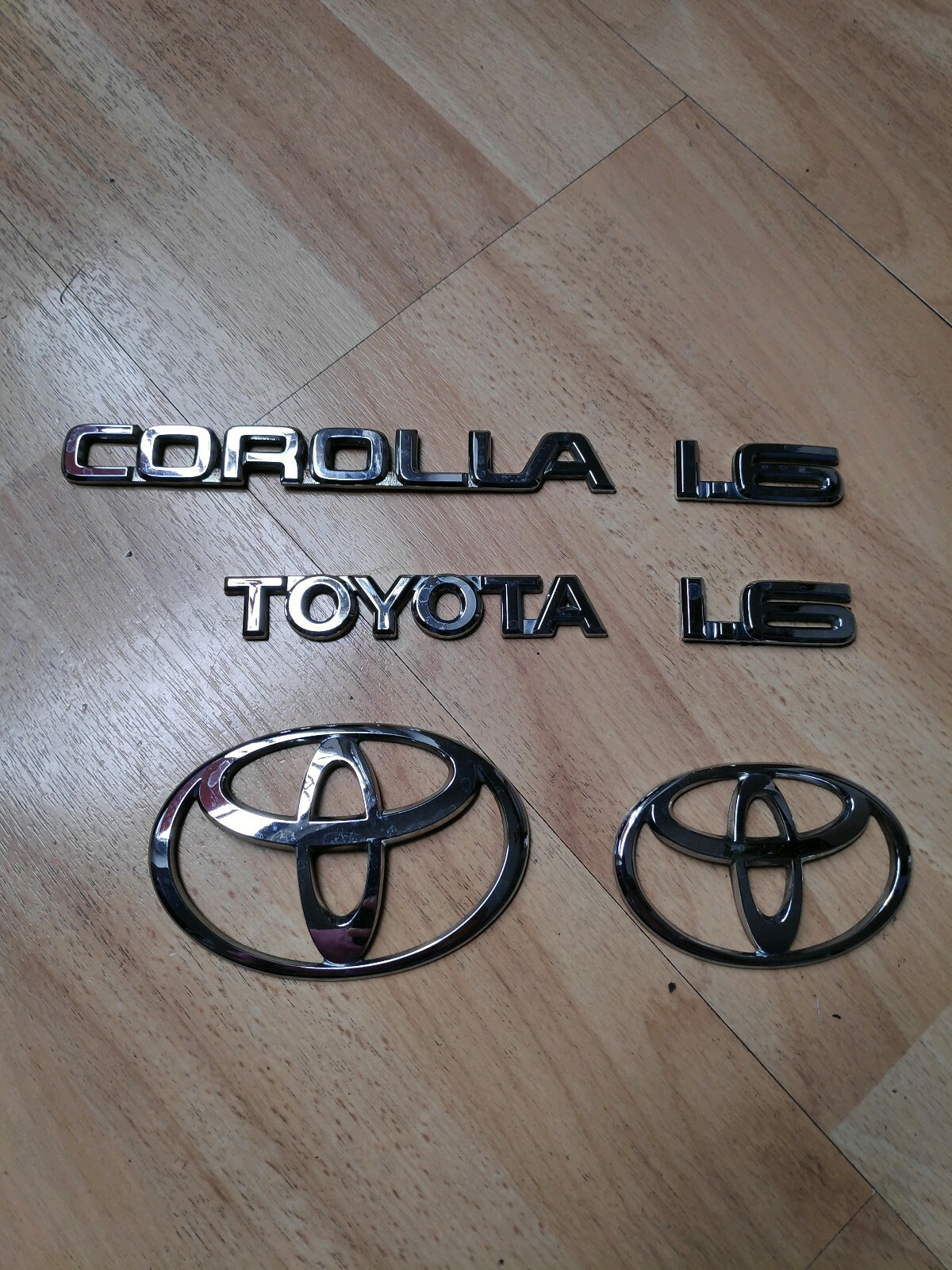 Toyota Corolla E11 1.6 G6R G6 G6S G6 SR OEM chrome badges emblem decal ...