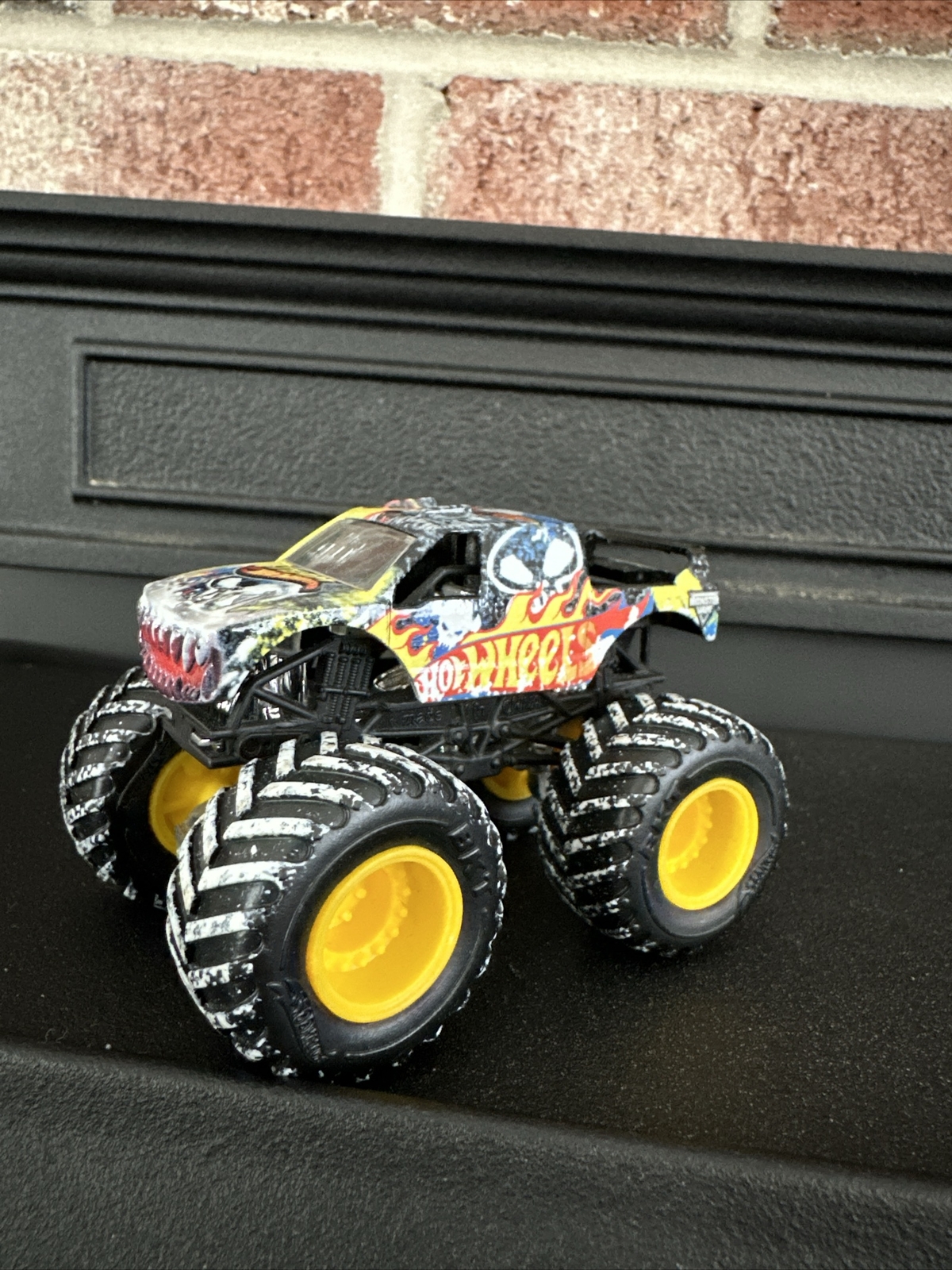 HOT WHEELS MONSTER JAM 1:64 Scale TEAM HOT WHEELS FireStorm | eBay